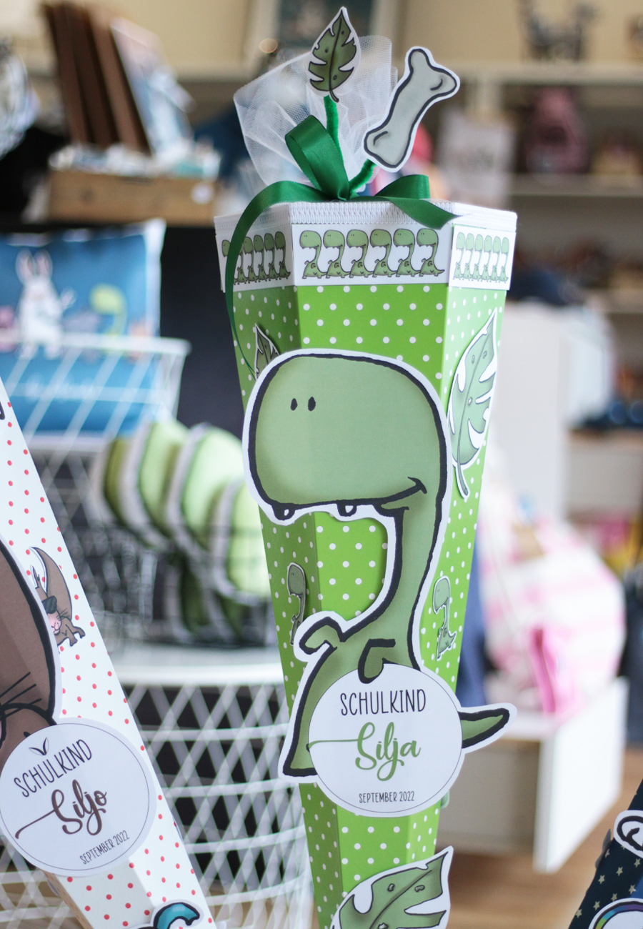 Schultüte Bastelbogen personalisiert "Dino", Einschulung